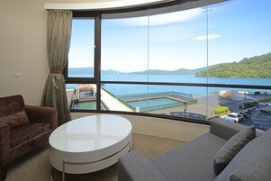 Quarto Quádruplo de Luxo, vista para o lago | Vista para o lago