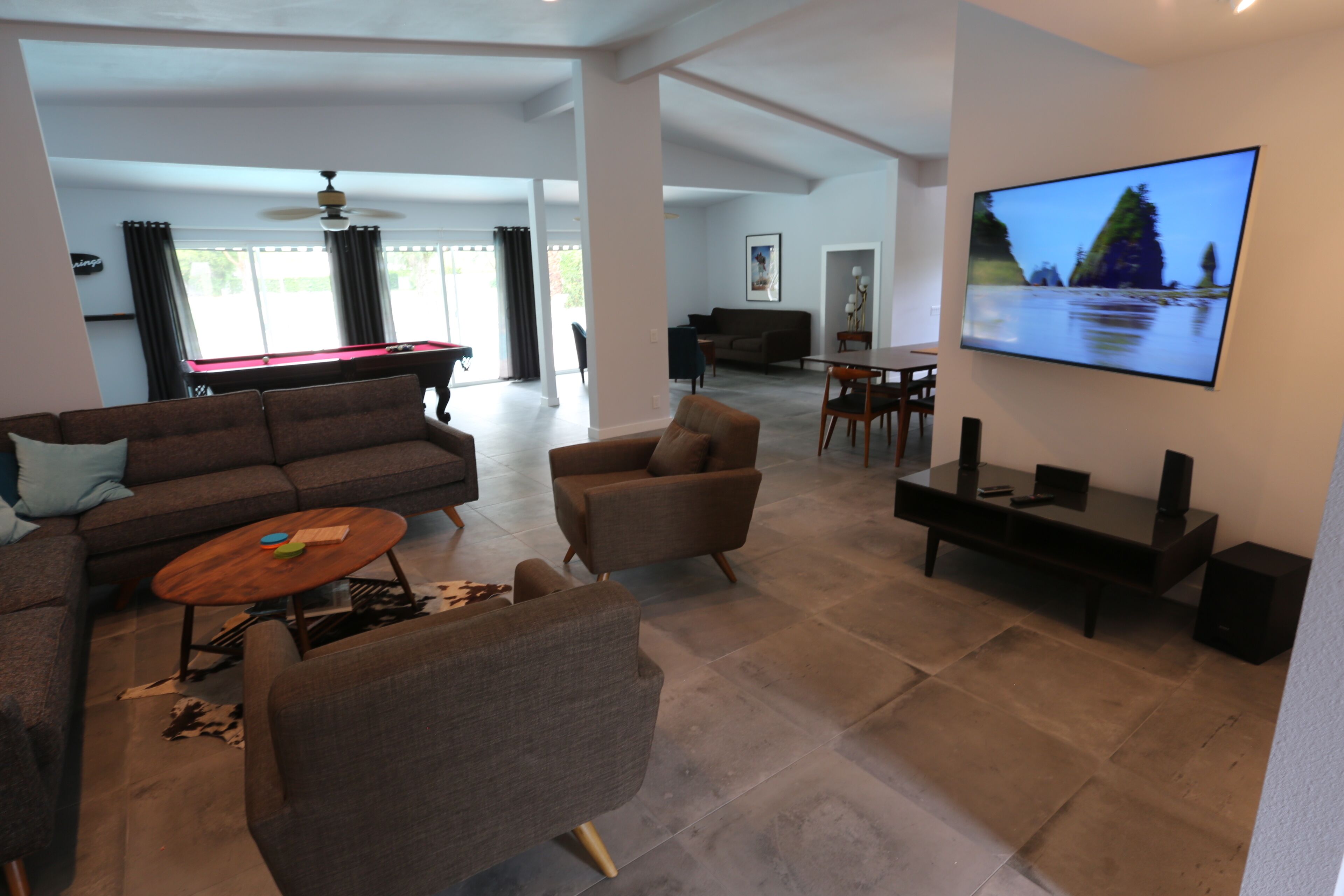 Brentwood Bungalow * On The Golf Course - Great For Families - Dog Friendly Too! - Palm Springs, CA