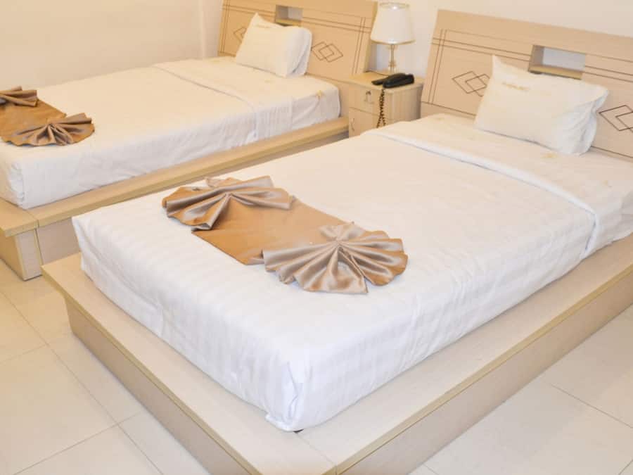 Quarto duplo superior | Frigobar, escrivaninha, Wi-Fi de cortesia