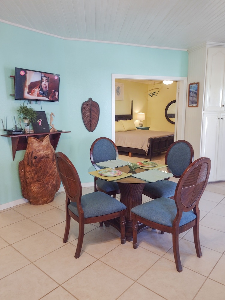 Perfecto Para Familias, 2 Dormitorios Con Piscina - Sandy Bay