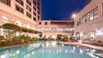 Piscina exterior