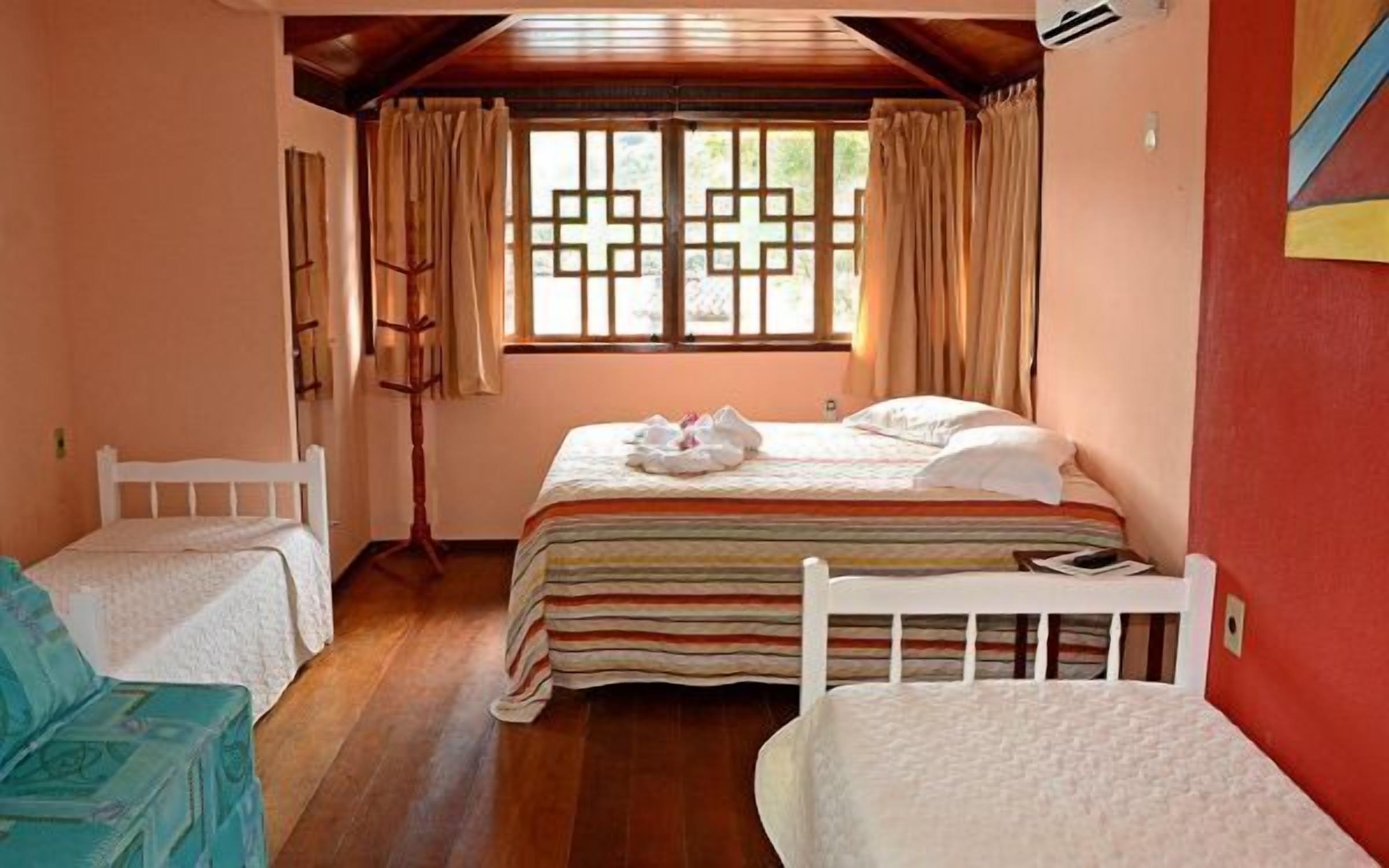 Frigobar, Wi-Fi de cortesia, roupa de cama