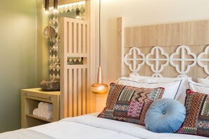 Suíte luxo | Frigobar, cofres nos quartos, escrivaninha, cortinas blackout