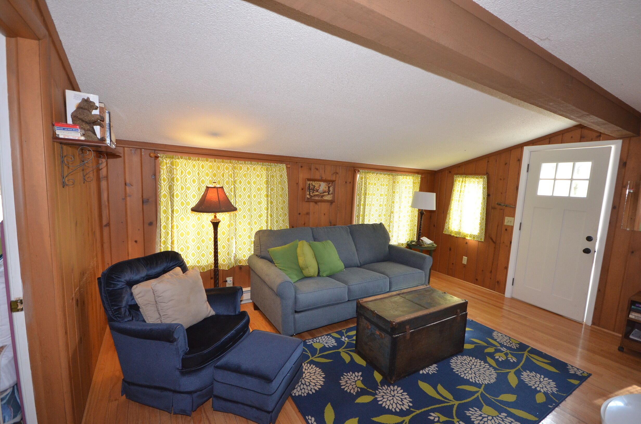 Cozy Cabin In Glen Arbor W/ Crystal River Frontage. Wifi, Fire Pit, Dog Ok - Glen Arbor, MI