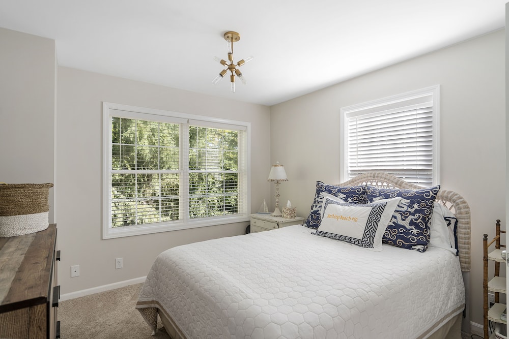 Condo By The State Park, Bike Path, And Minutes To Petoskey & Harbor Springs! - Petoskey, MI