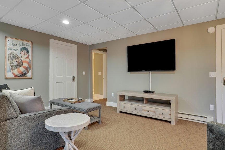 2brスロープサイドディジープルズビレッジコンド - ボインランドで素晴らしいスキーイン/スキーアウト! - ミシガン州