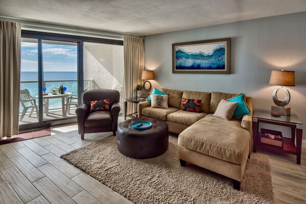 Updated 13th Floor Condo w/ Stunning Beach & Sunset Views! Beach,Tram ...