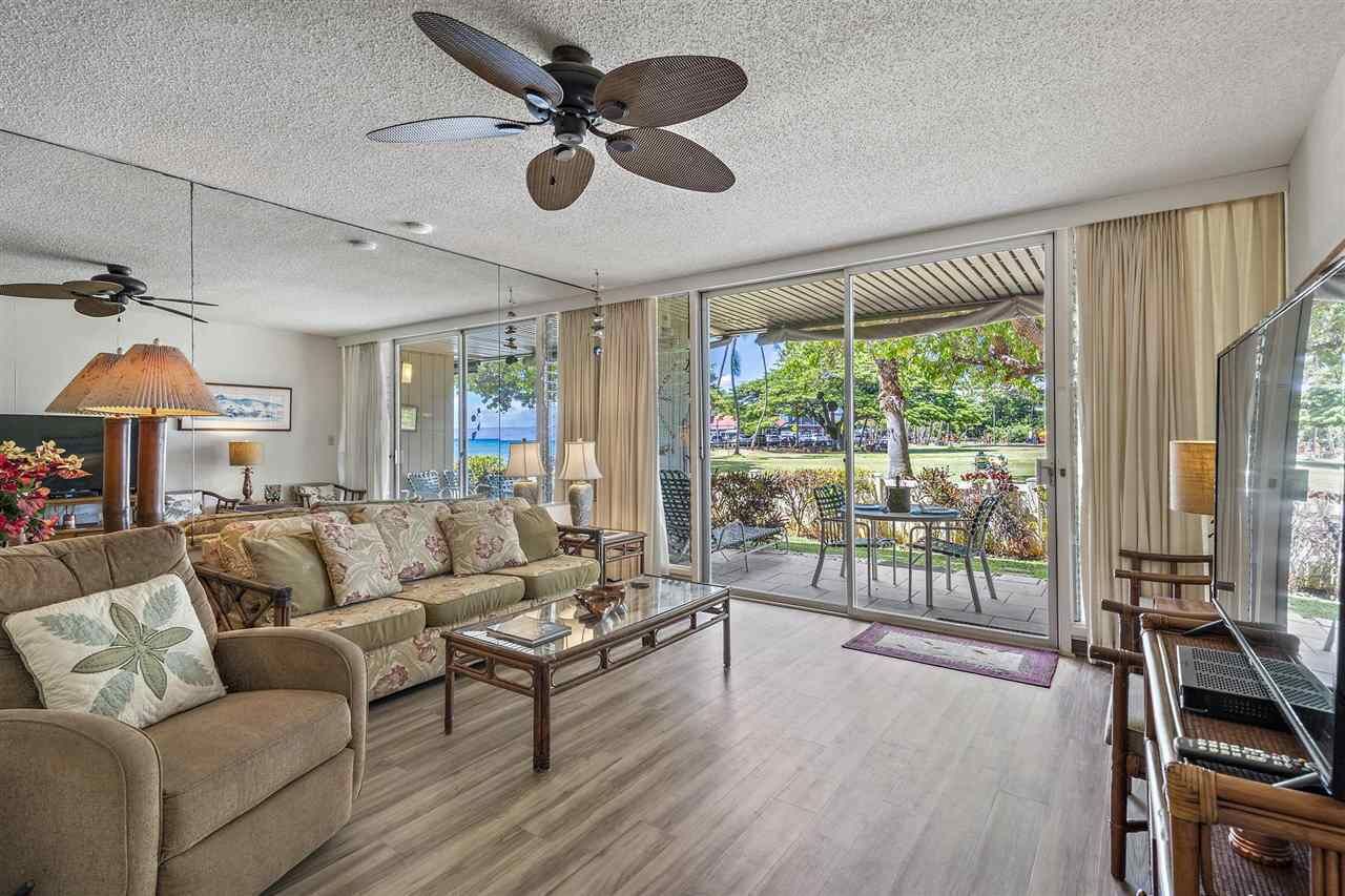 Ocean Front, Beach Access! Cute Ground Floor, Unit 104. Steps To The Ocean! - Maui, HI
