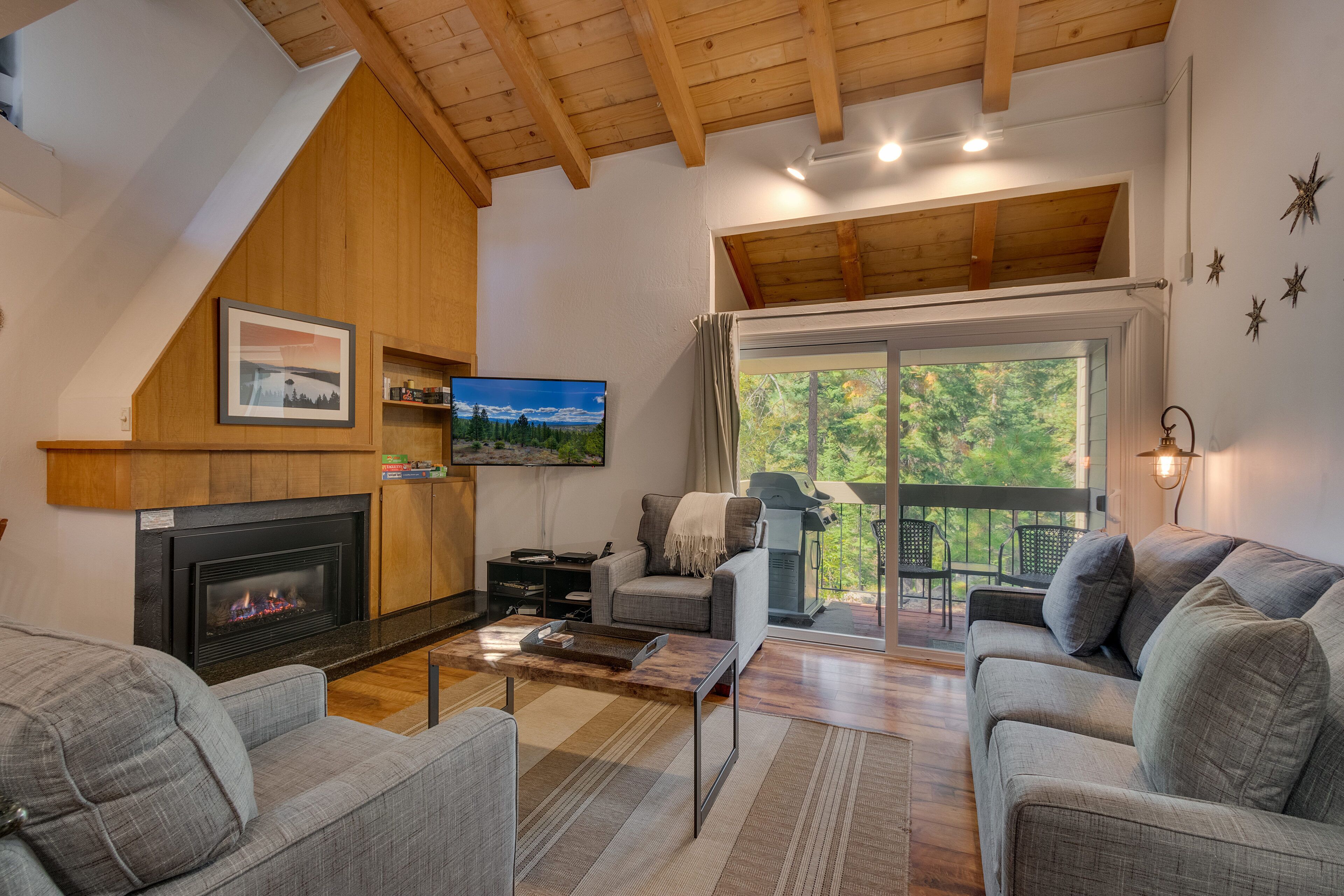 Mountain High: 2  Br, 1.5  Ba Townhouse In Carnelian Bay, Sleeps 4 - North Lake Tahoe, CA