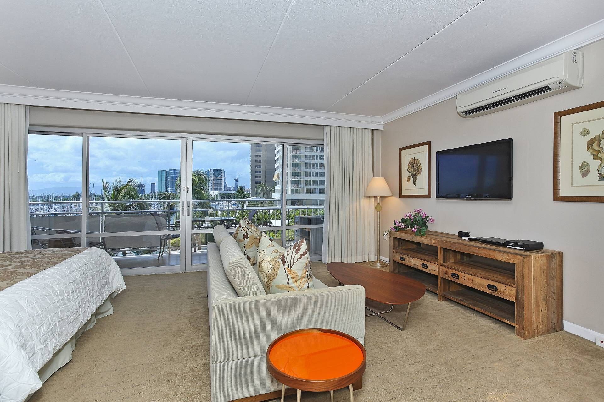 Studio Ilikai Spacieux Avec Un Parking Gratuit / Wifi Et Vue Sur La Marina / L'océan! - Honolulu