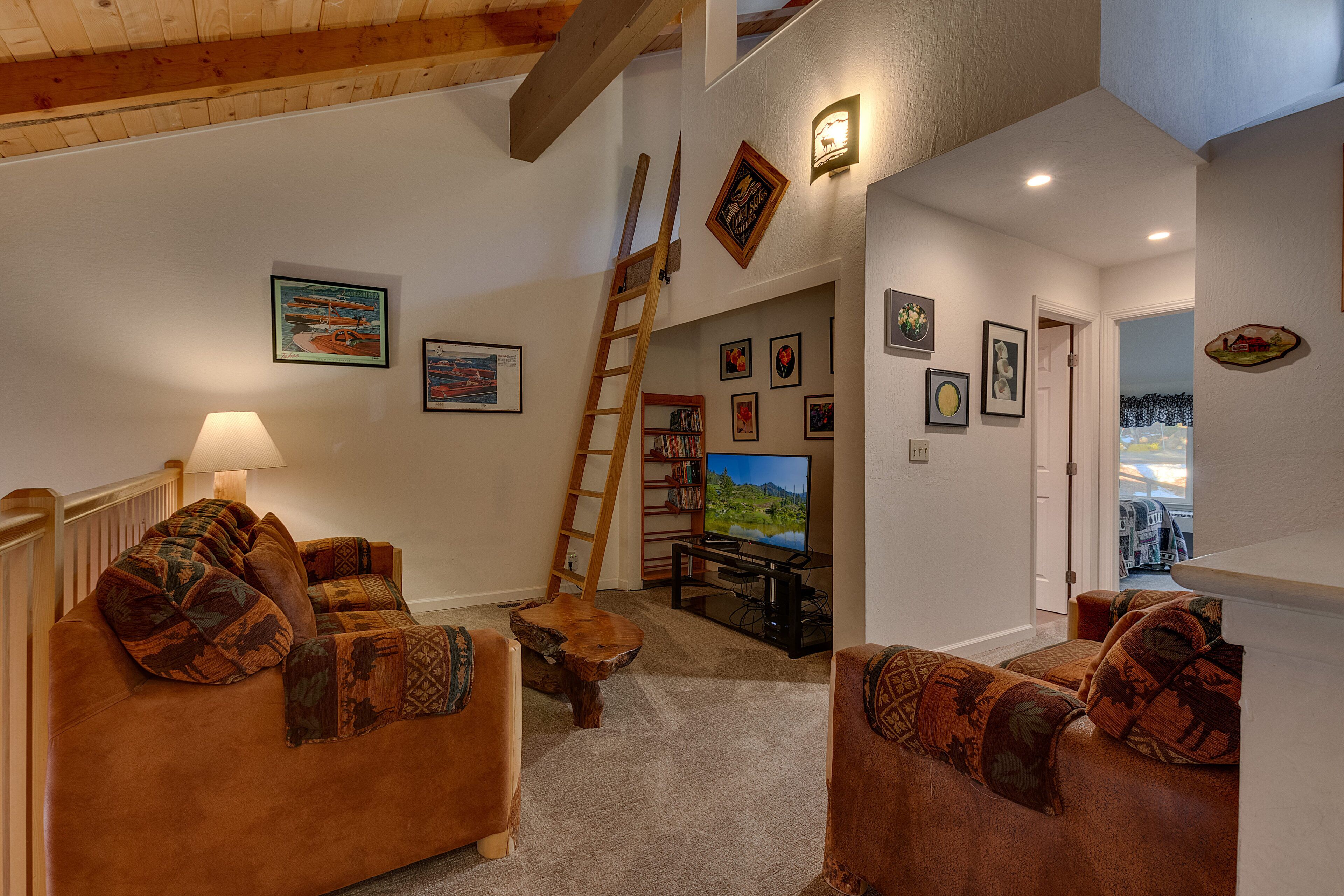 Tahoe Woods: 2  Br, 2  Ba Townhouse In Carnelian Bay, Sleeps 8 - Lake Tahoe