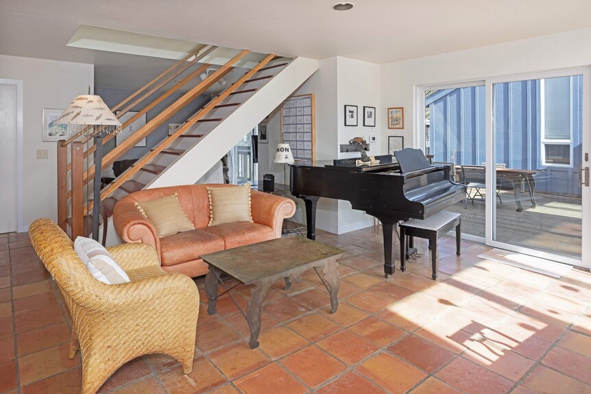 Artist's Beach Cottage - Bolinas, CA