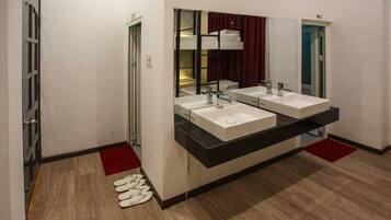 Dormitório Partilhado Standard, em dormitório misto, no rés do chão | Comodidade do quarto