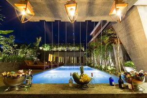 Bar junto à piscina