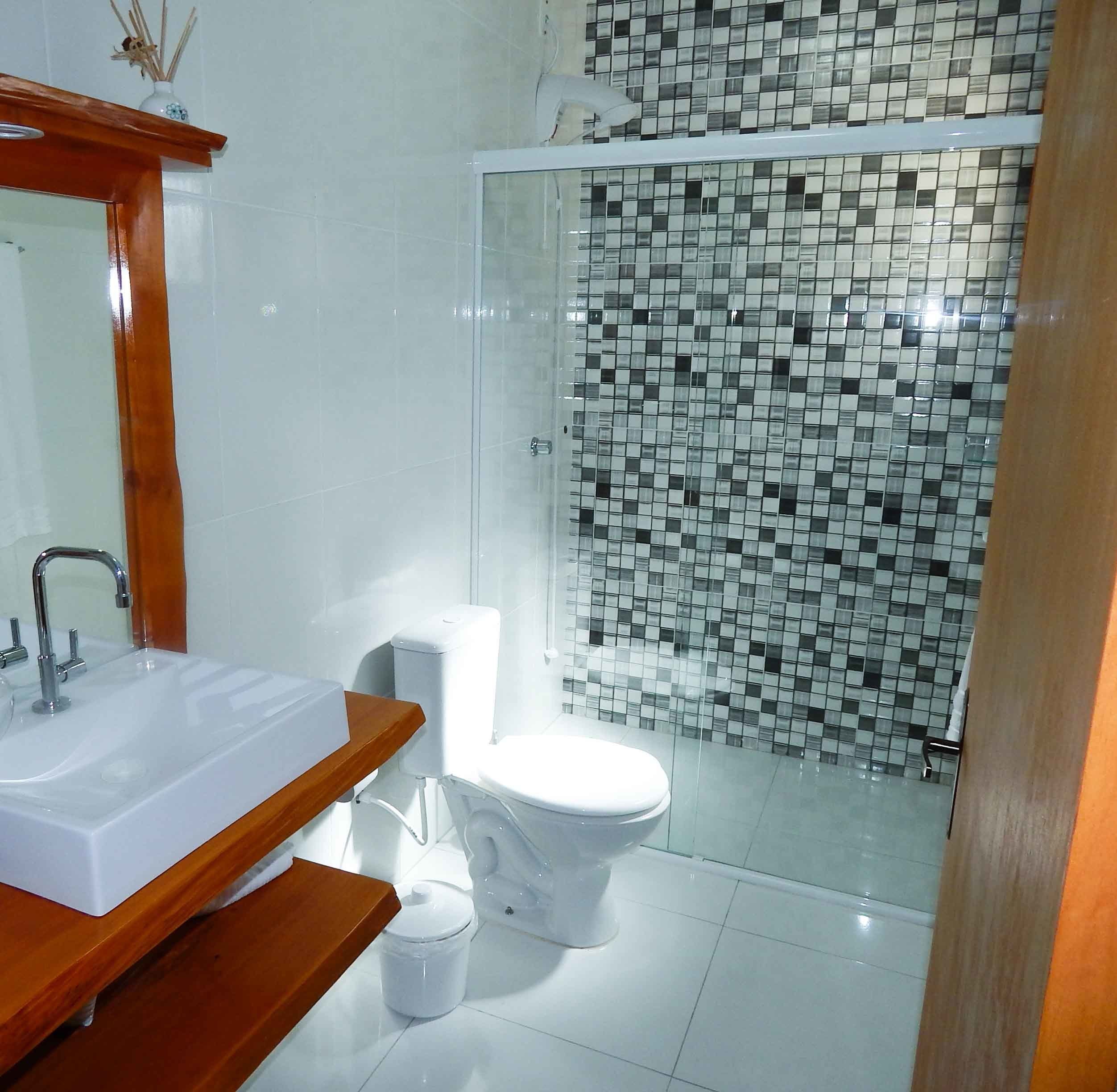 Casa família, 2 quartos, cozinha, no piso térreo | Banheiro | Secador de cabelo, toalhas de banho