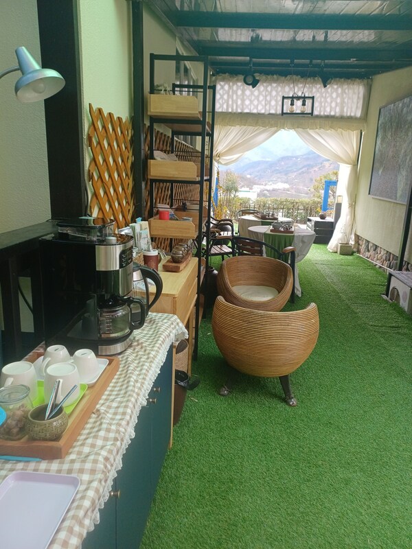 Emotion Pension - Yeosu-si