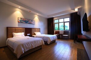 Quarto duplo standard | Cofres nos quartos, escrivaninha, quartos à prova de som