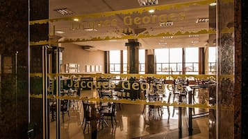 Pequeno-almoço tipo buffet diário incluído