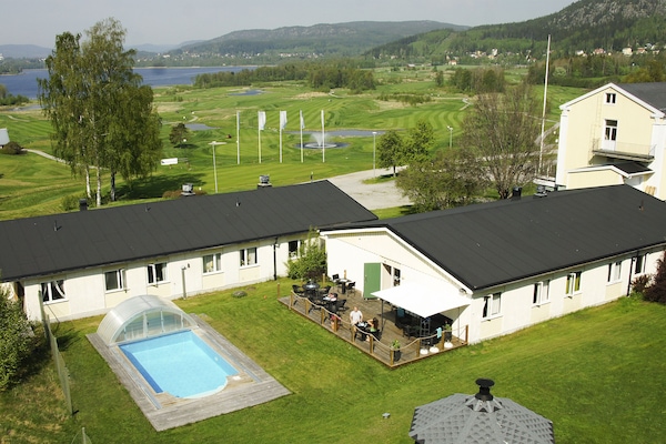 Piscina exterior sazonal