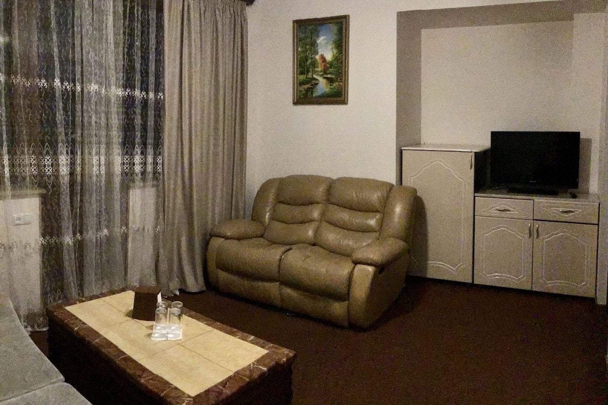 Quarto Familiar, 2 quartos | Sala de estar | TV de ecrã plano