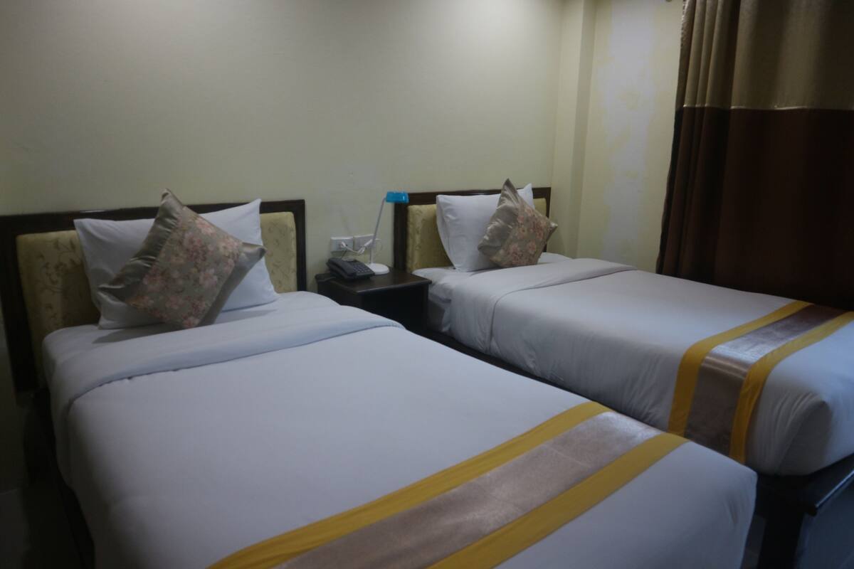 Deluxe Room Double Bed or Twin Bed | Cortinas/cortinados opacos, Wi-fi grátis 
