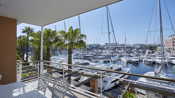 Apartamento superior, 1 quarto | Terraço/pátio