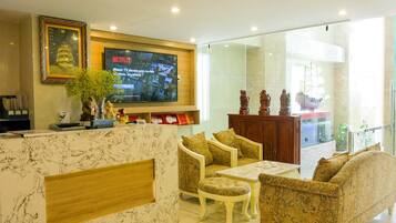 Área de estar no saguão