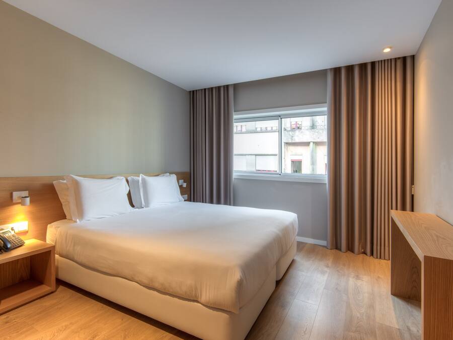 1 quarto, roupas de cama premium, cofres nos quartos