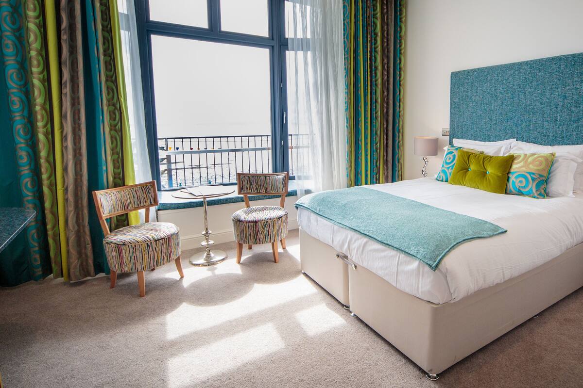 Quarto Duplo Deluxe, vista para o mar | Roupa de cama fornecida