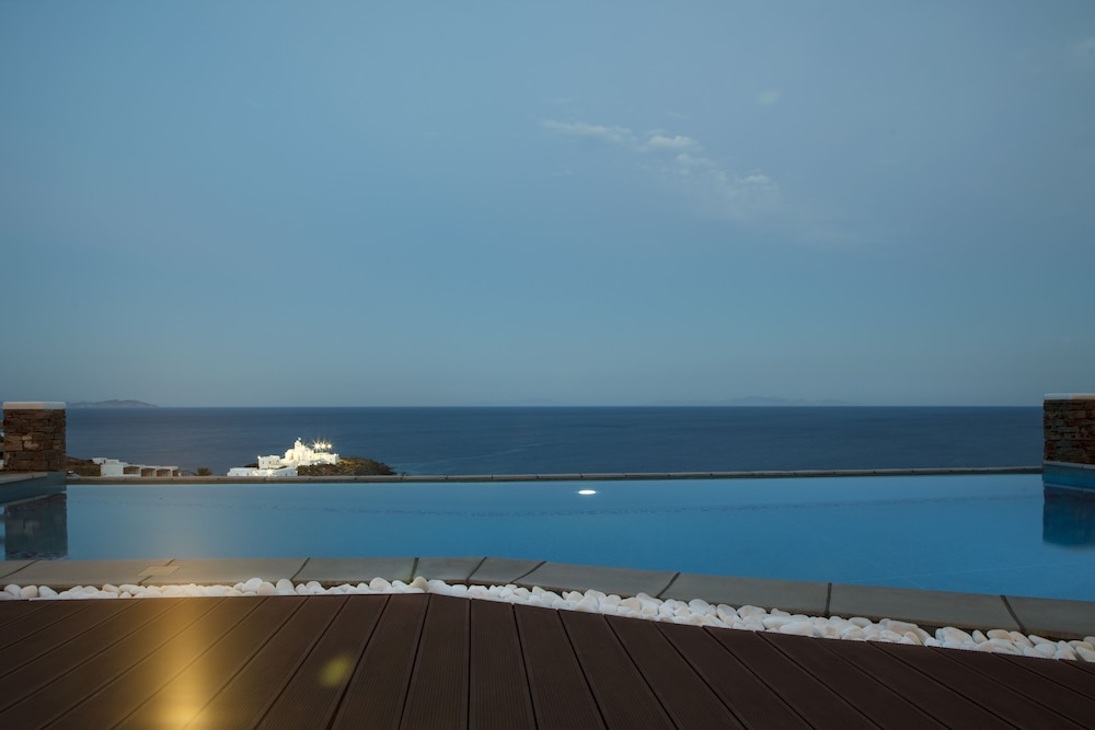 Selana Suites - Greece