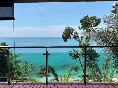Cliff Lanta Suite