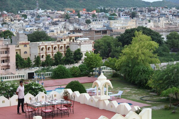 Gulaab Niwaas Palace - Pushkar