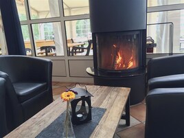 Área de estar no saguão