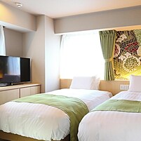 Quarto duplo, para não fumantes | Cofres nos quartos, escrivaninha, cortinas blackout