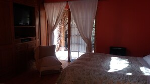 Casa Standard, 4 quartos, casa de banho privativa