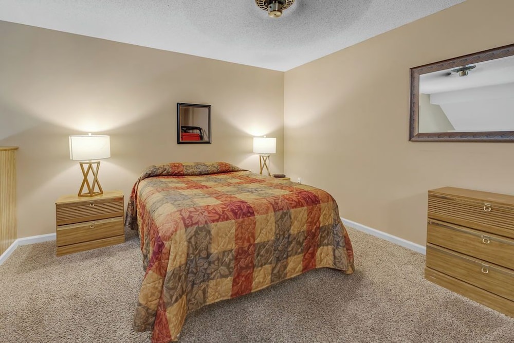 Three Bedroom Condo With Loft, Sleeps 12 - Tennessee