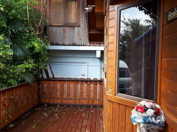 Baan Suan Hinghoy - Mueang Samut Songkhram District