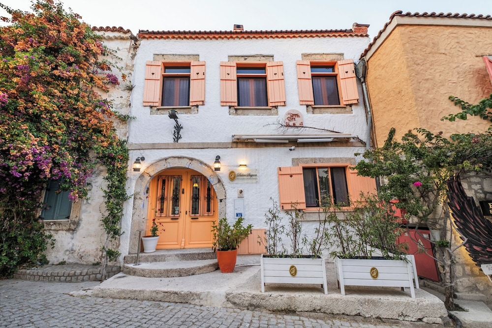 Krem Hotel - Alaçatı