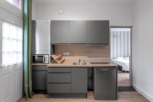 Apartamento Cidade, acessível, vista para o jardim | Cozinha privada | Uma cadeira de bebé 