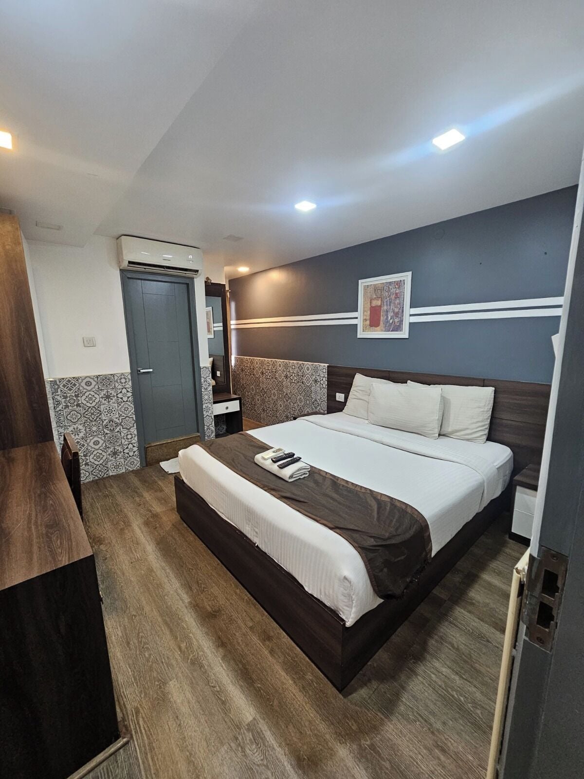 1 quarto, lençóis italianos Frette, roupas de cama premium