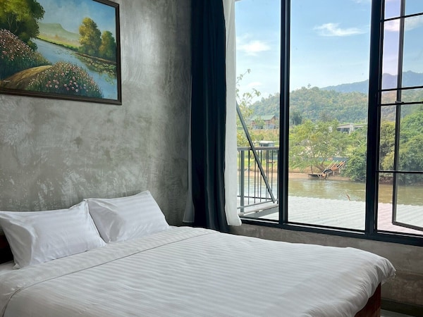 Baan Alisa Bed And Breakfast - Si Sawat District