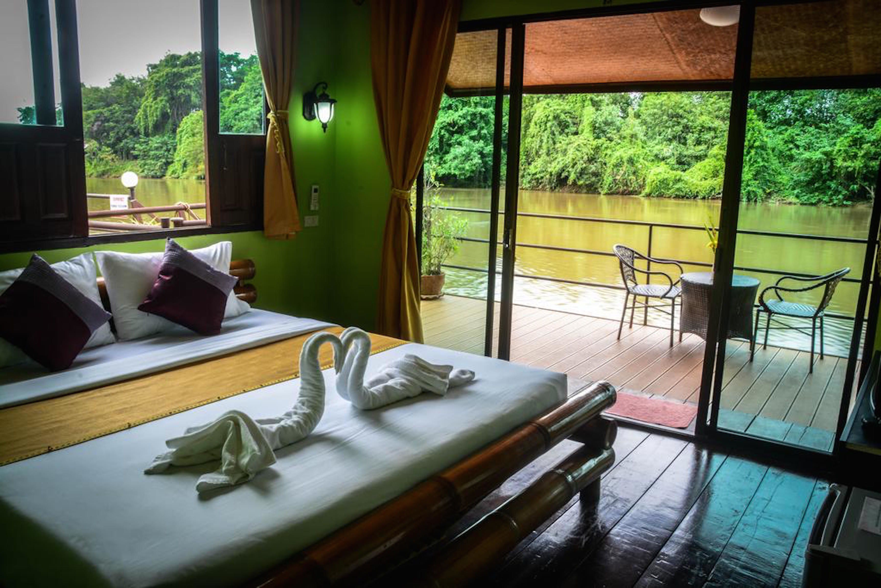 Quarto Standard, 1 cama king-size | Secretária, camas desdobráveis, Wi-fi grátis 