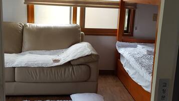 Quarto (Barra 2) | Sala de estar