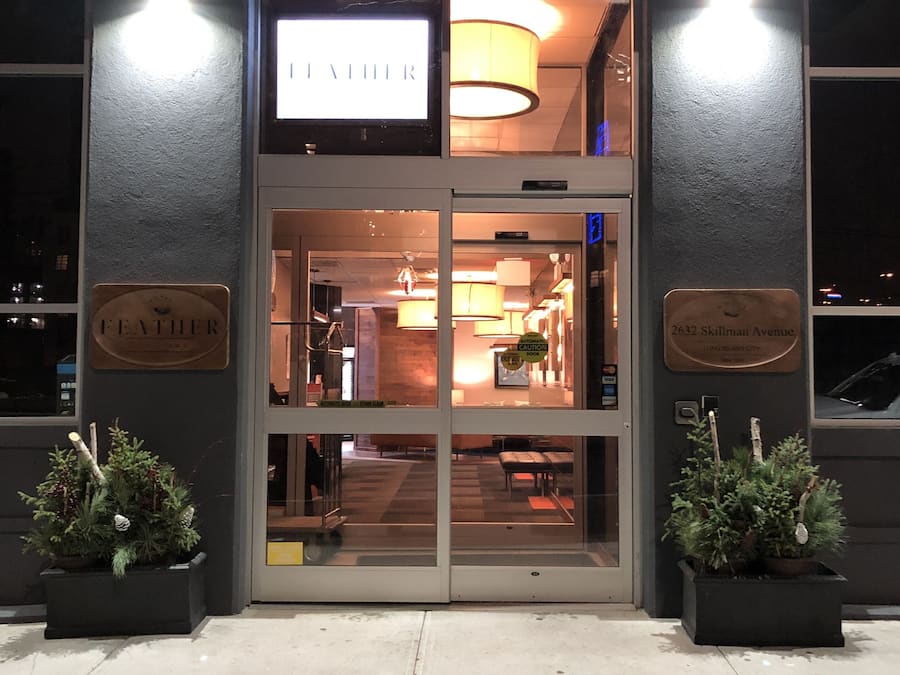 Fachada do alojamento (tarde/noite)