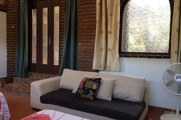 Quarto Familiar, várias camas, casa de banho partilhada, mezanino | 1 quarto, secretária, ferro/tábua de engomar, Wi-fi grátis