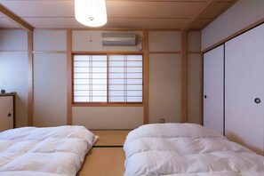 Casa | 4 quartos, edredões de penas, com decoração personalizada