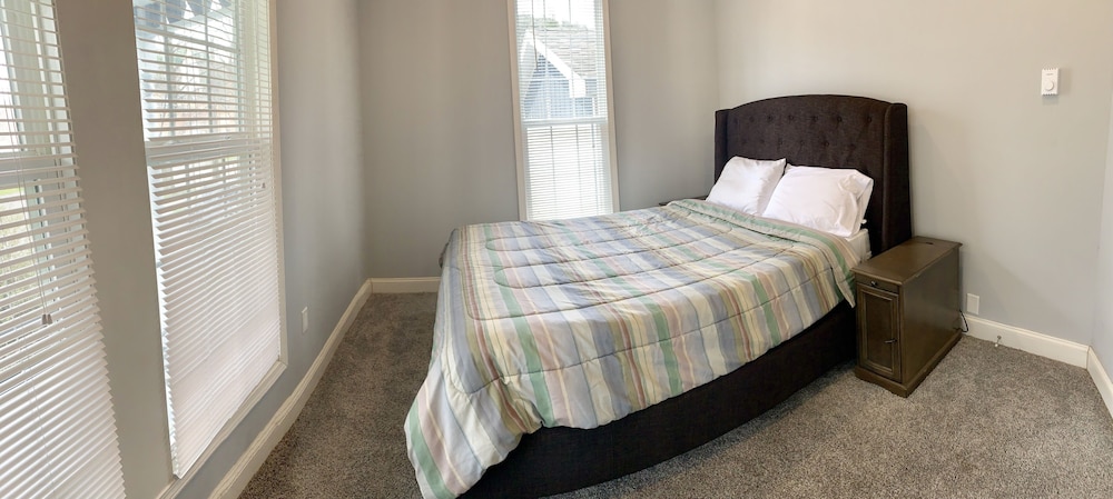Roe Summer Cottage, Suite A - Watkins Glen, NY