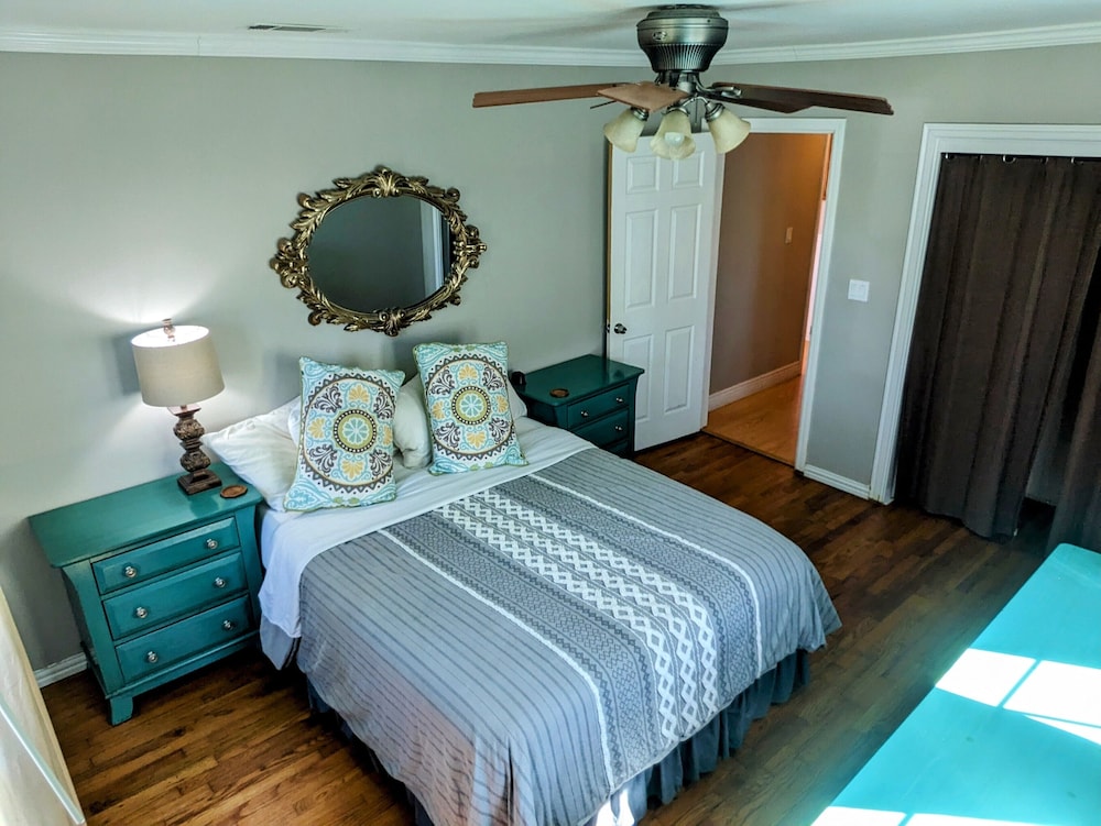 All The Comforts Of Home - Wichita Falls, TX