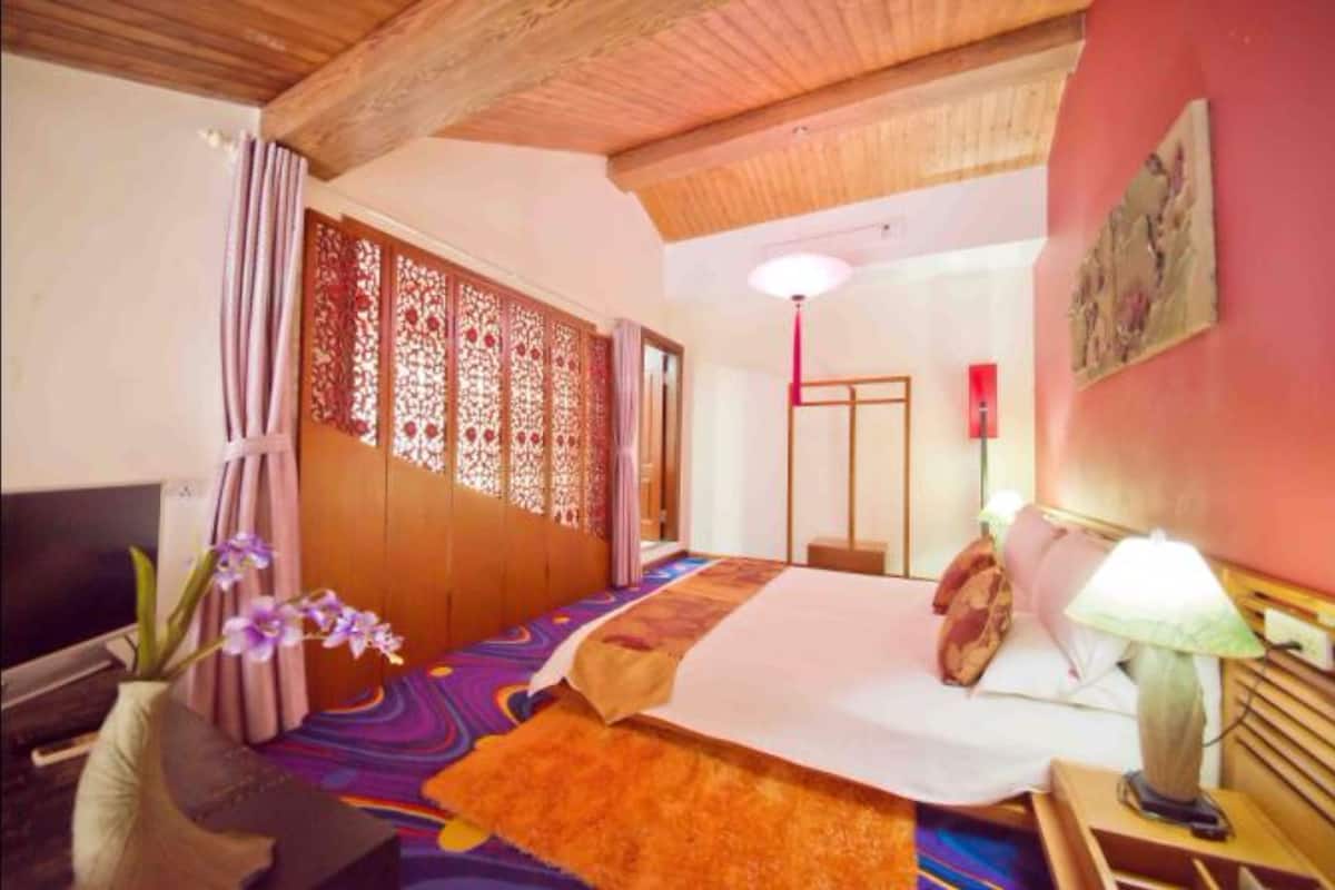 Quarto Duplo Lua de Mel, vista para o rio | Roupa de alta qualidade, secretária, cortinas/cortinados opacos 