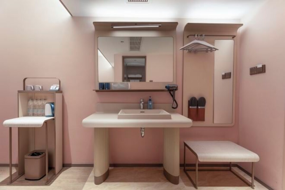 2-bed Room